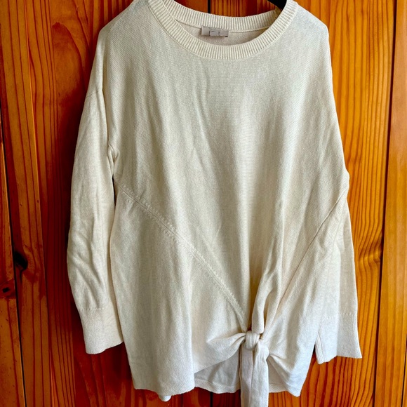 LOFT | Sweaters | Cream Loft Sweater W Accent Toe At Waist | Poshmark